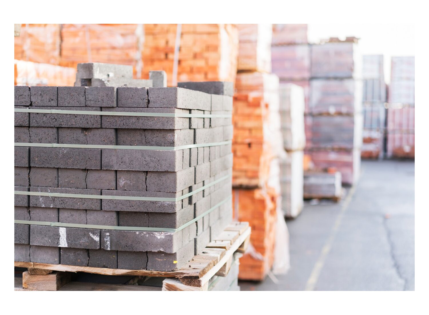 Common Construction Materials: Strengths and Uses (2024)