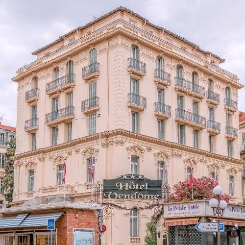 How to Travel from Nice to Genoa by Train | Best Routes, Tickets