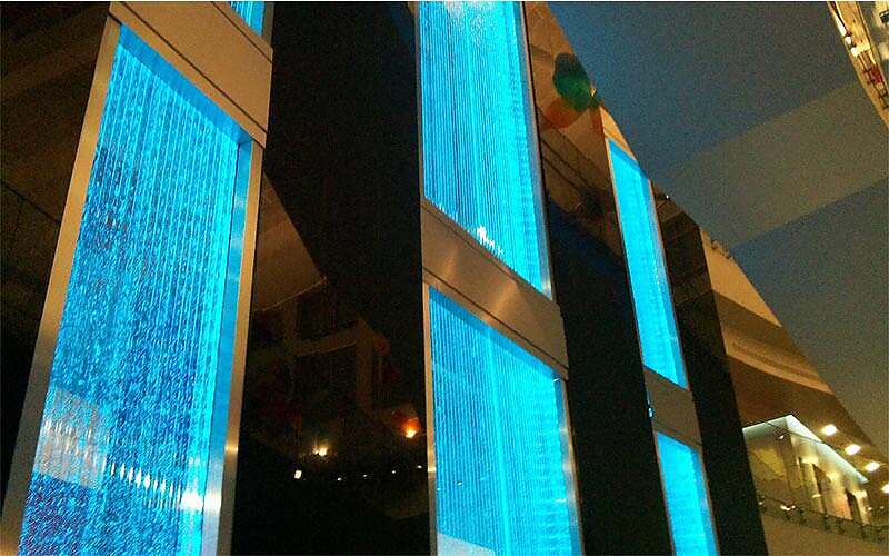 Custom Vertical Chamber Bubble Walls | Midwest Tropical